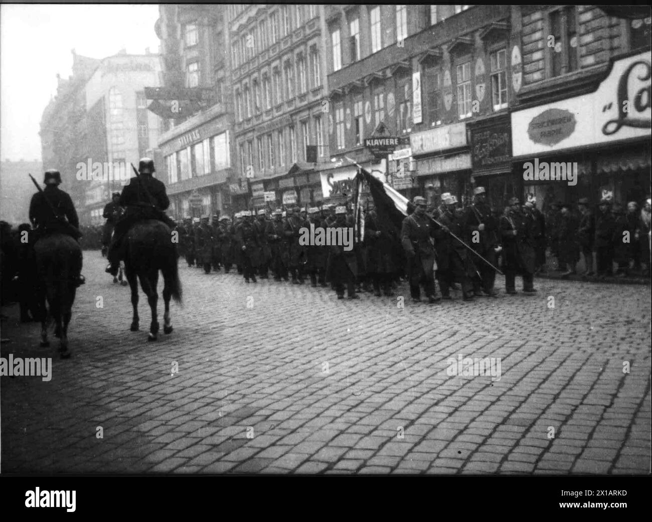 Parade in Vienna, 01.07.1934 - 19340701 PD0046 - Rechteinfo: Rights ...