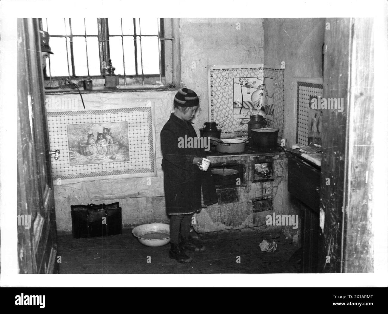 1935 kitchens hi-res stock photography and images - Alamy