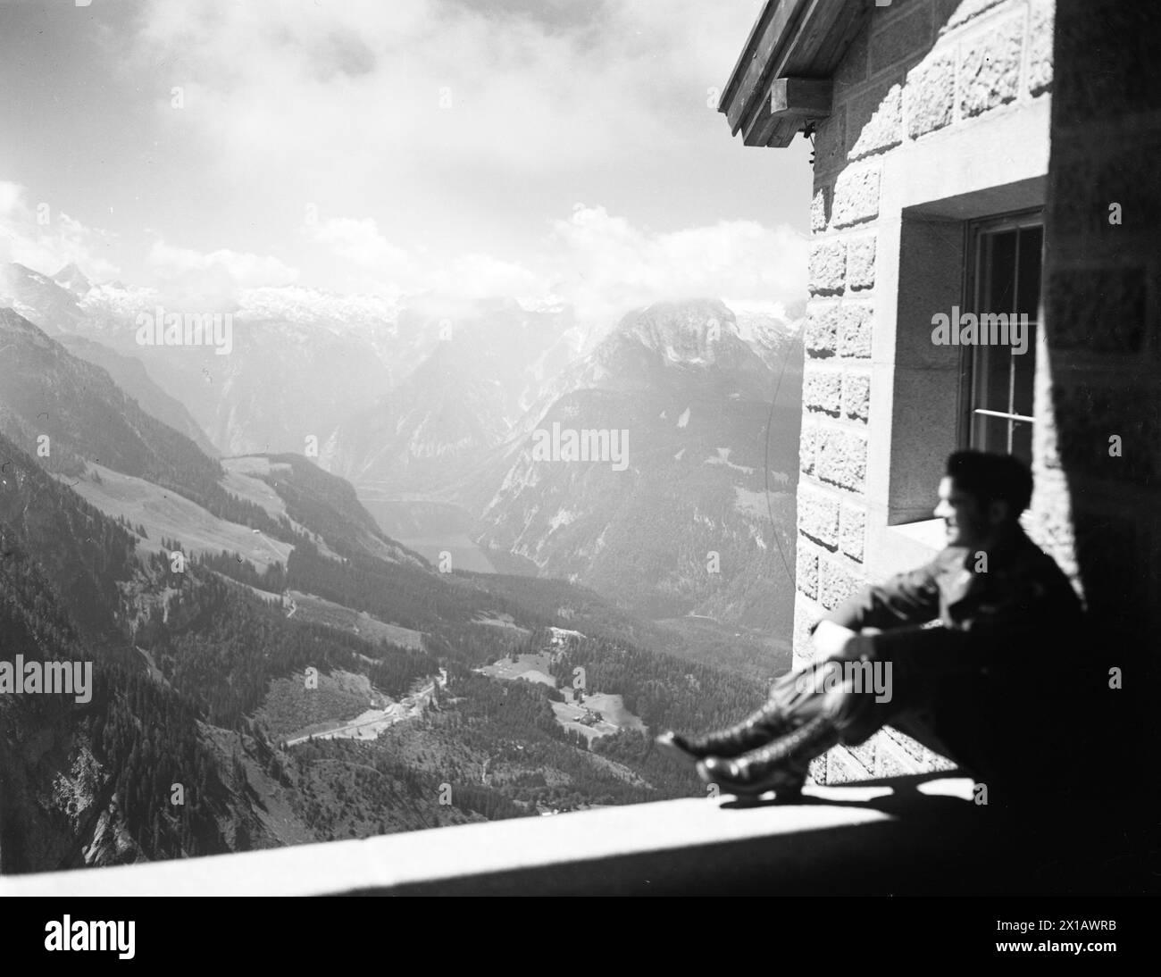 Hitler eagles nest 1945 hi-res stock photography and images - Alamy
