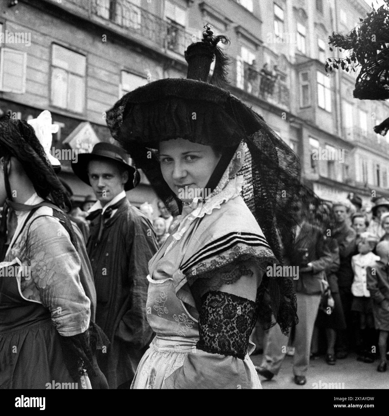 Linz at the Danube, French folk dance groups guest in Linz, 21.07.1949 ...