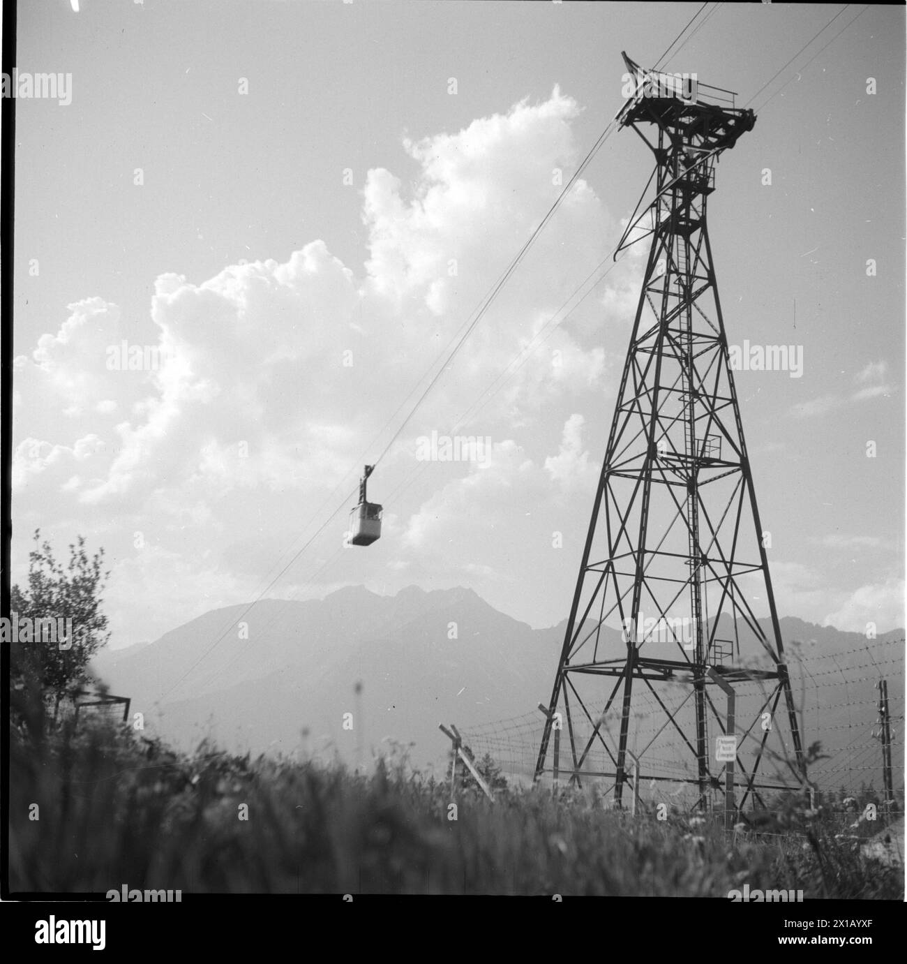 1950s gondolas hi-res stock photography and images - Alamy