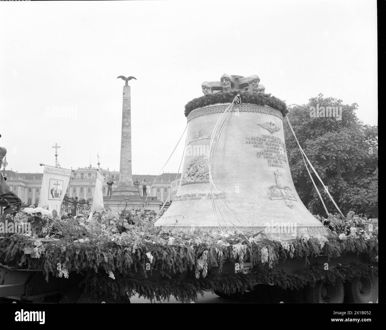 The black castle 1952 hi-res stock photography and images - Alamy
