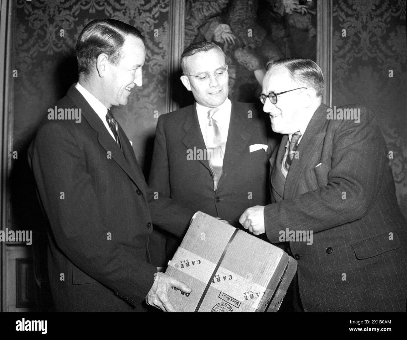 Handing over of CARE Packages at advocate of the teaching staff ...