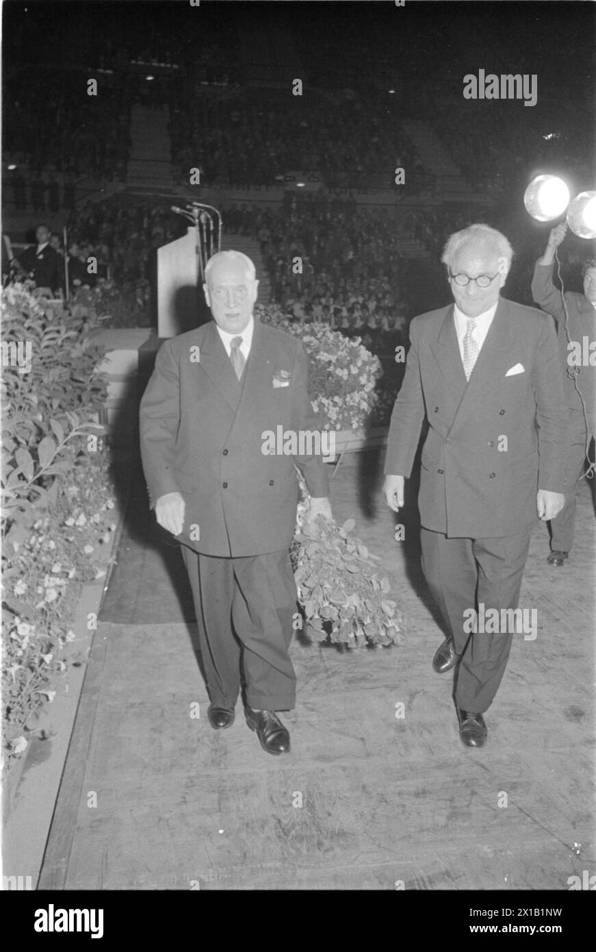 opening of the Viennese municipal hall, Jonah and Schaerf., opening of ...
