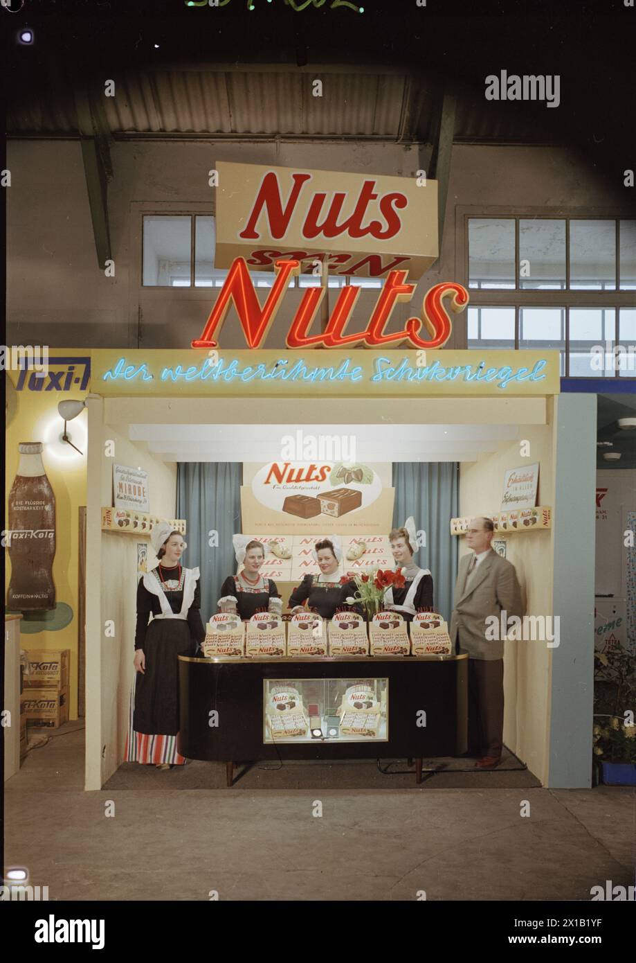 Viennese spring trade fair 1958, exhibition stand of the company "Nuts ...