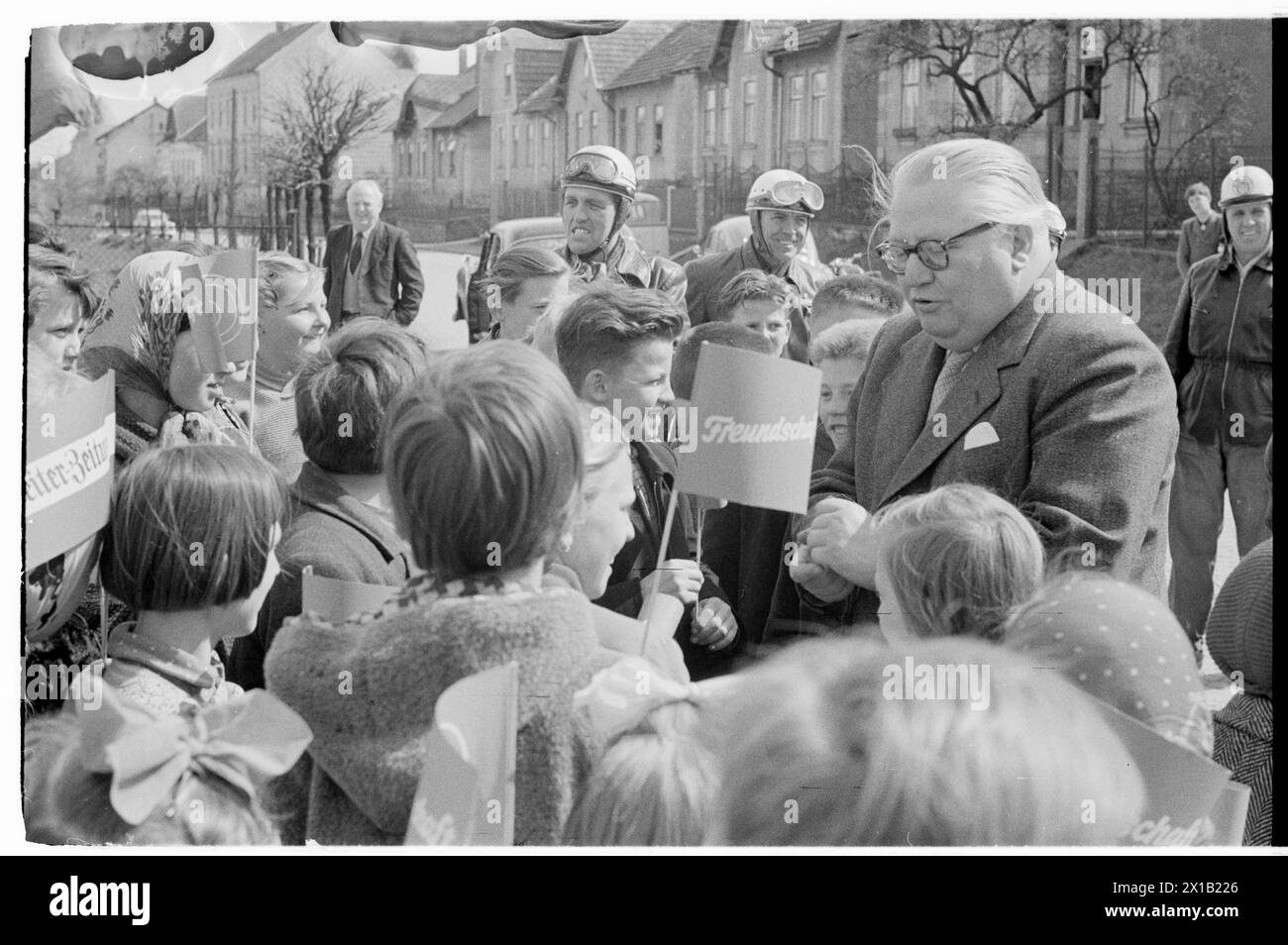 Legislative elections 1959, Bruno Pittermann at a electoral meeting ...