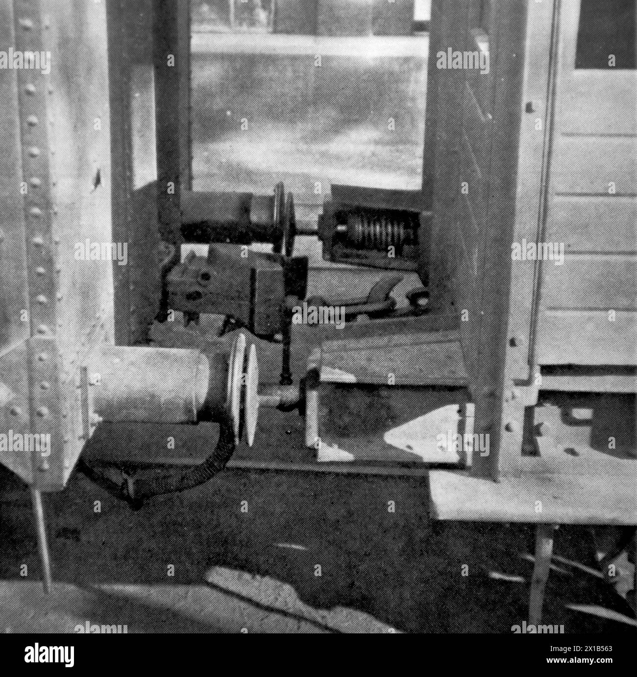 Willison automatic coupler arranged to meet transition conditions in ...