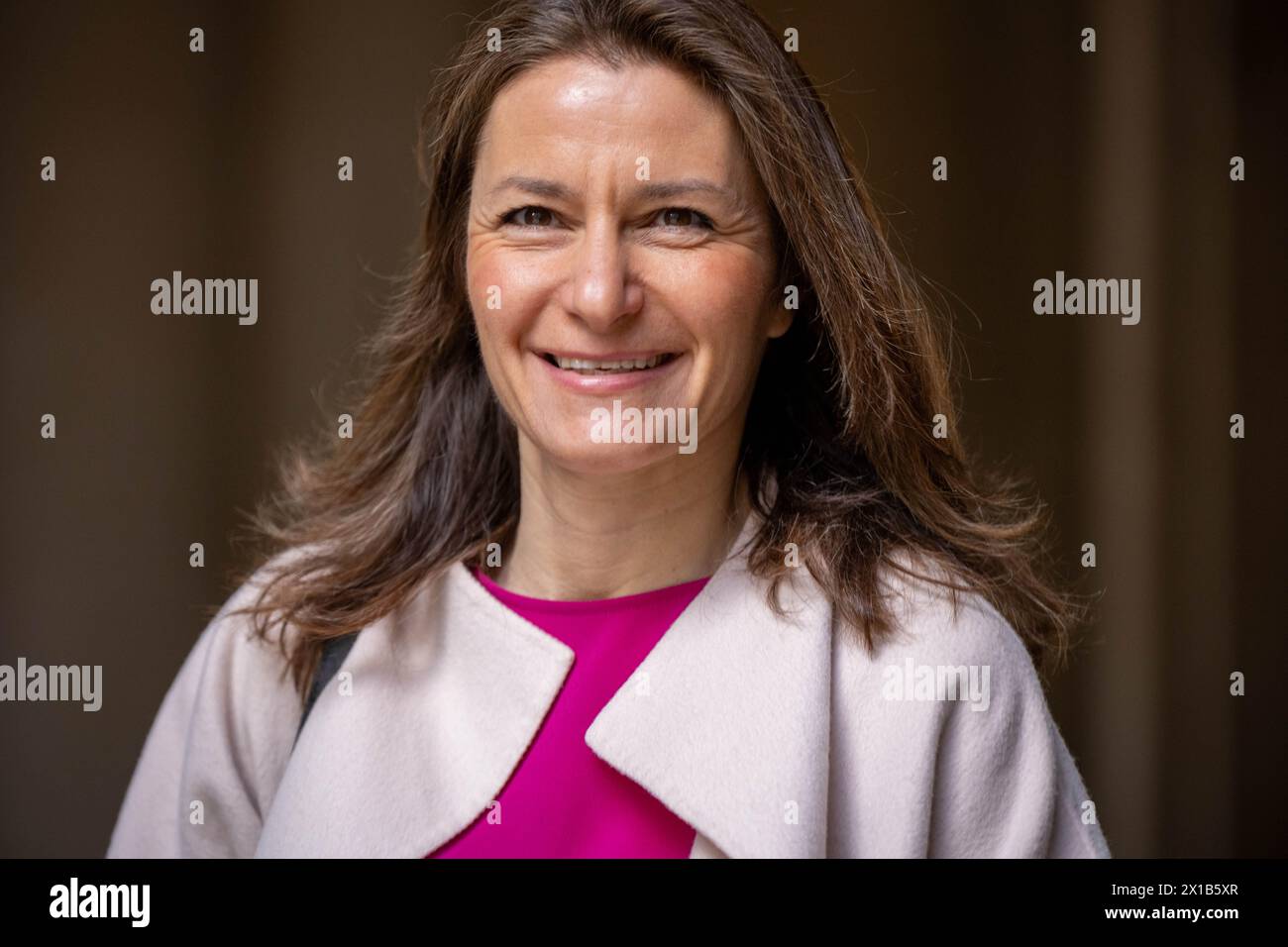 Lucy fraser culture hi-res stock photography and images - Alamy