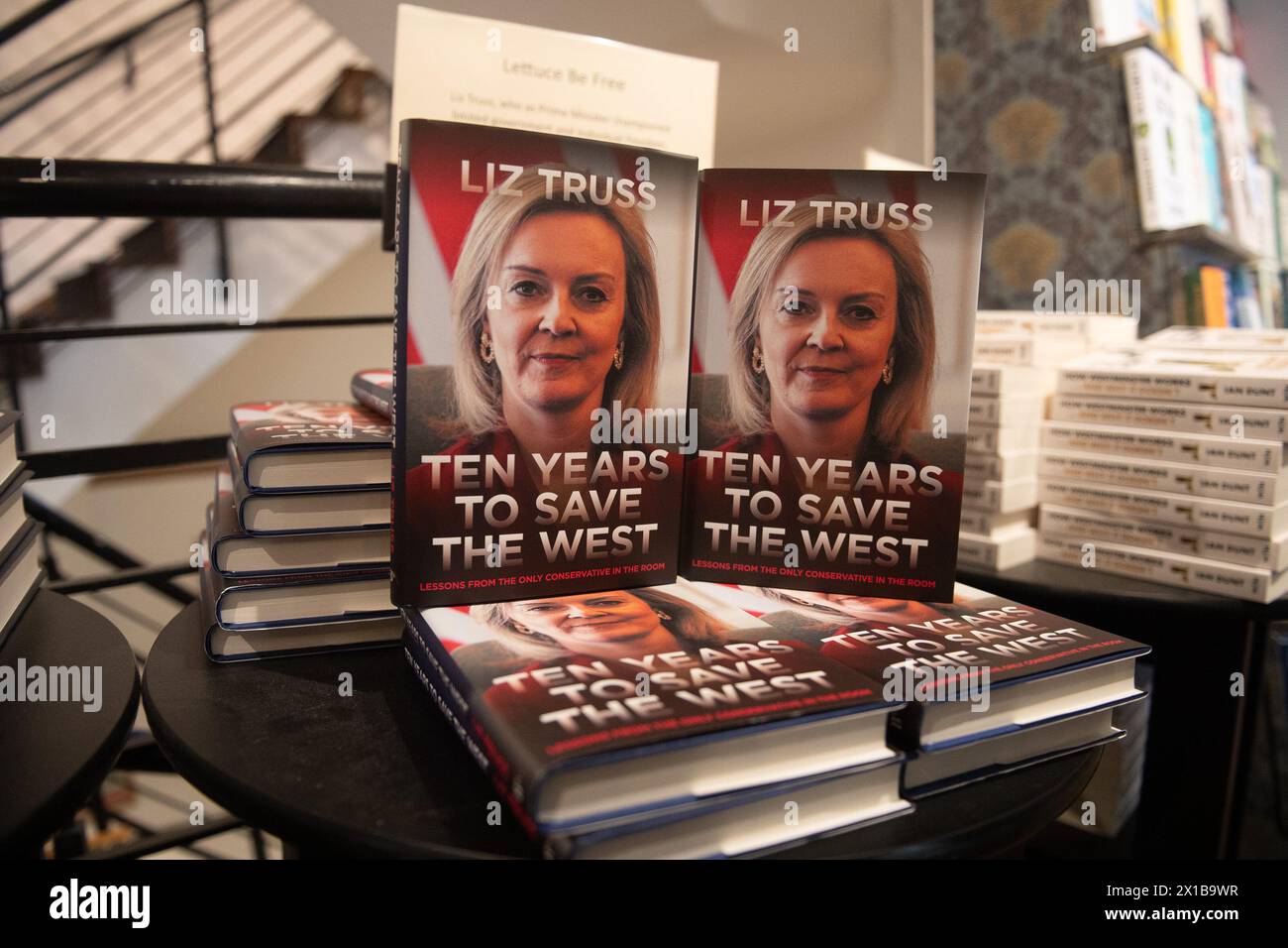Truss ten years to save the west hi-res stock photography and images ...