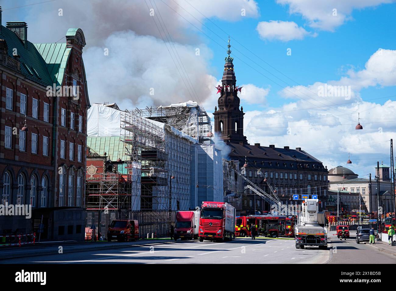 Firefighters are working in connection with the Boersen burning in ...