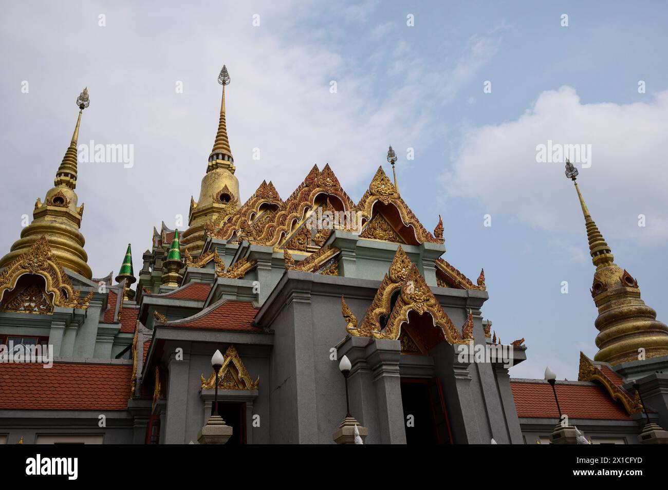 Wat Tang Sai Tempel Phra Mahathat Chedi Phakdee Prakat - Ban Krut Baan ...