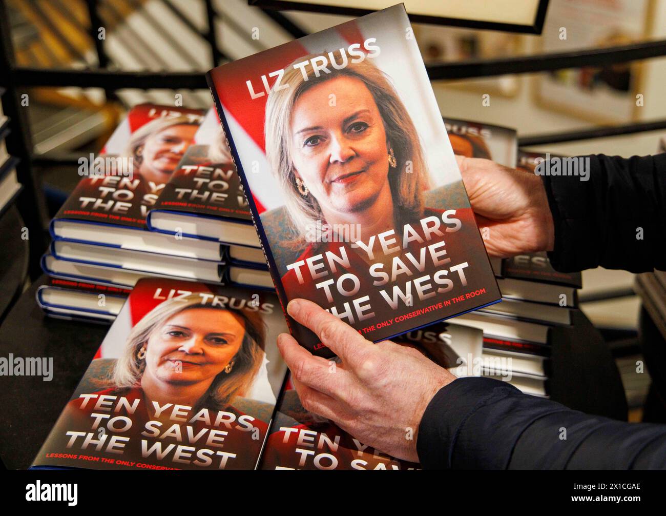 Liz truss book launch hi-res stock photography and images - Alamy