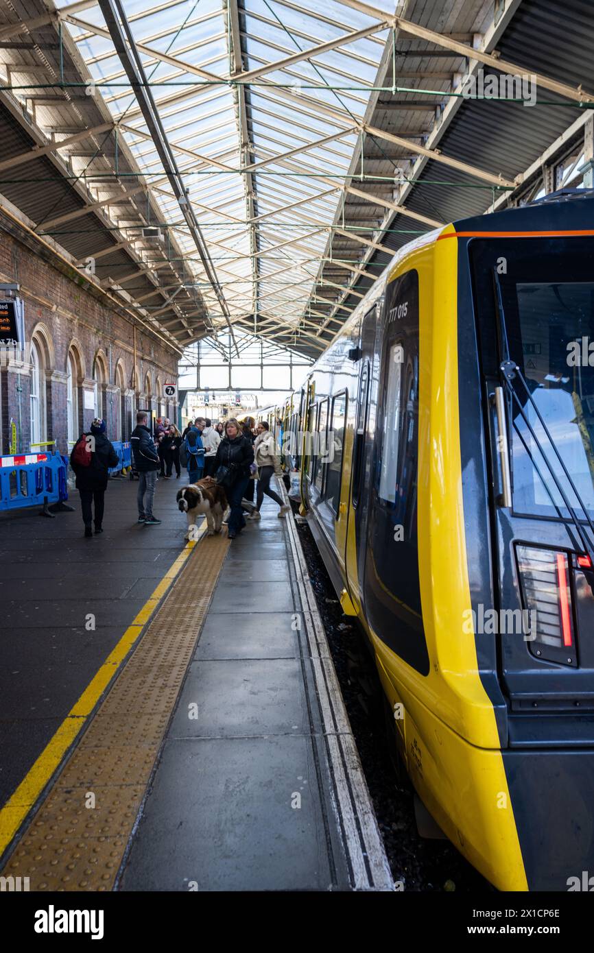 Merseyrail train arriving at Chester station platform Stock Photo - Alamy
