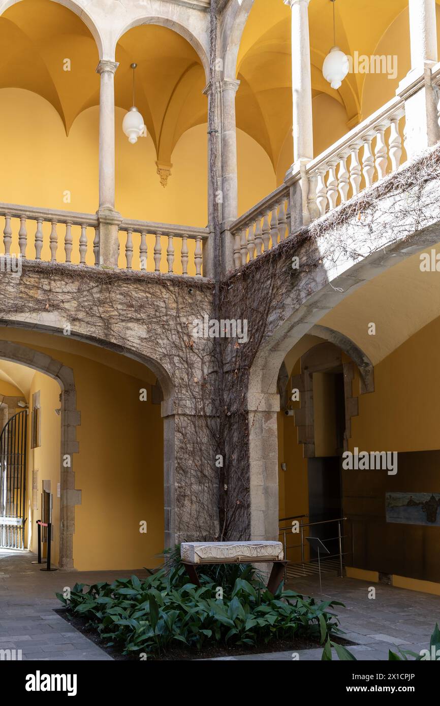The Palau del Lloctinent, inner courtyard, Barcelona, Spain Stock Photo ...