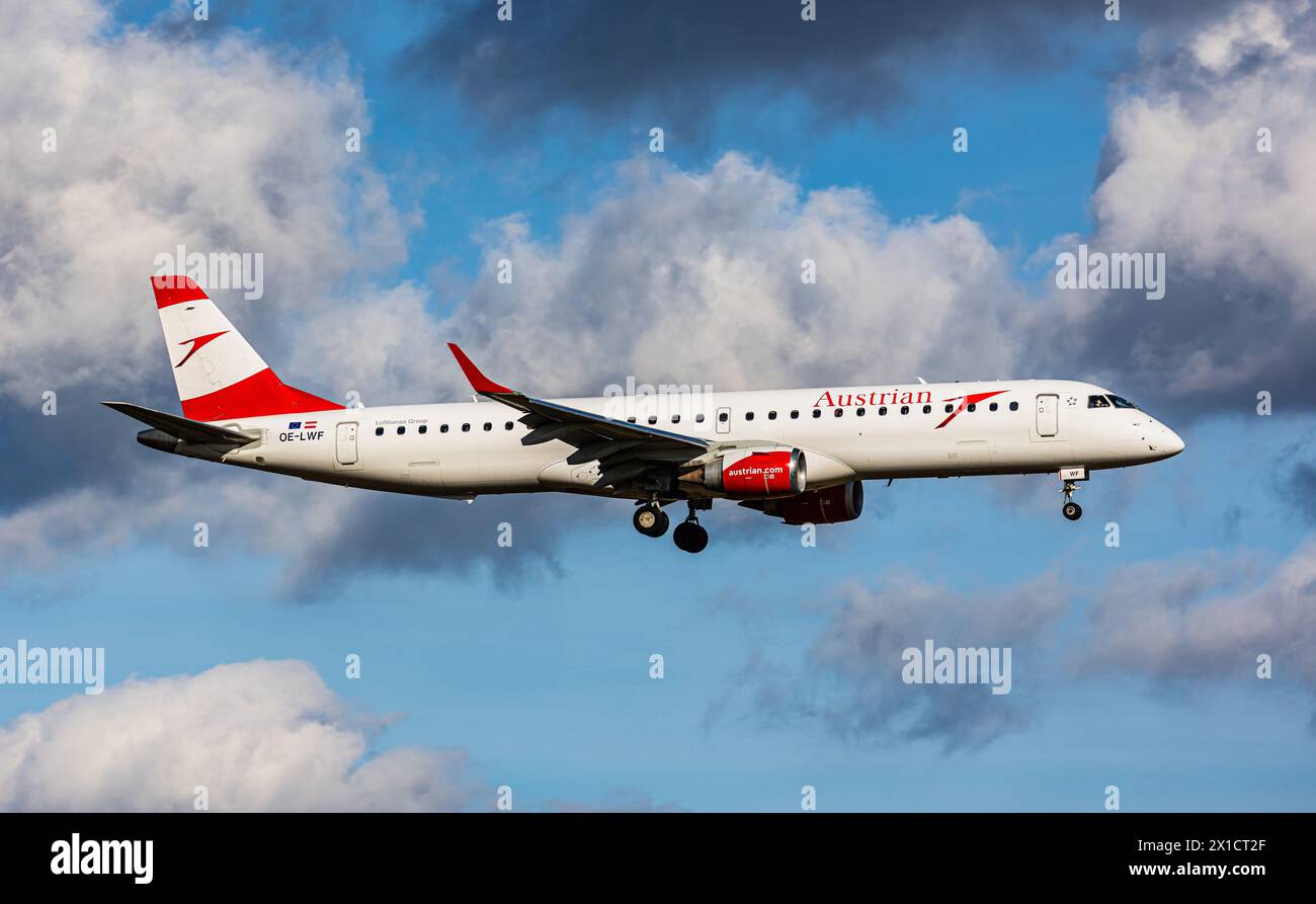 An Austrian Airlines Embraer 195LR is on final approach to Zurich ...