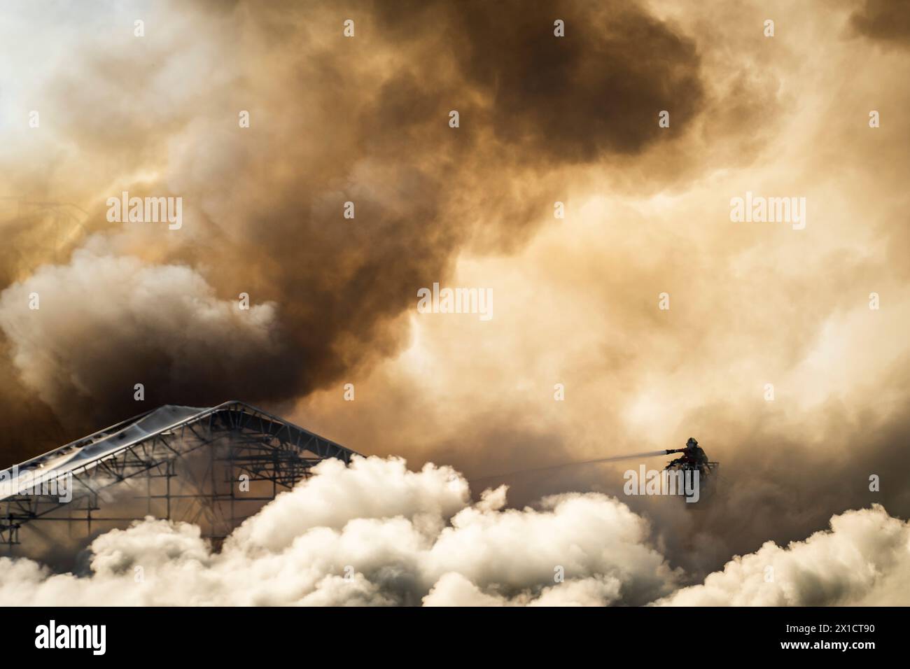 Copenhagen, Denmark. 16th Apr, 2024.Firefighting in connection with the ...