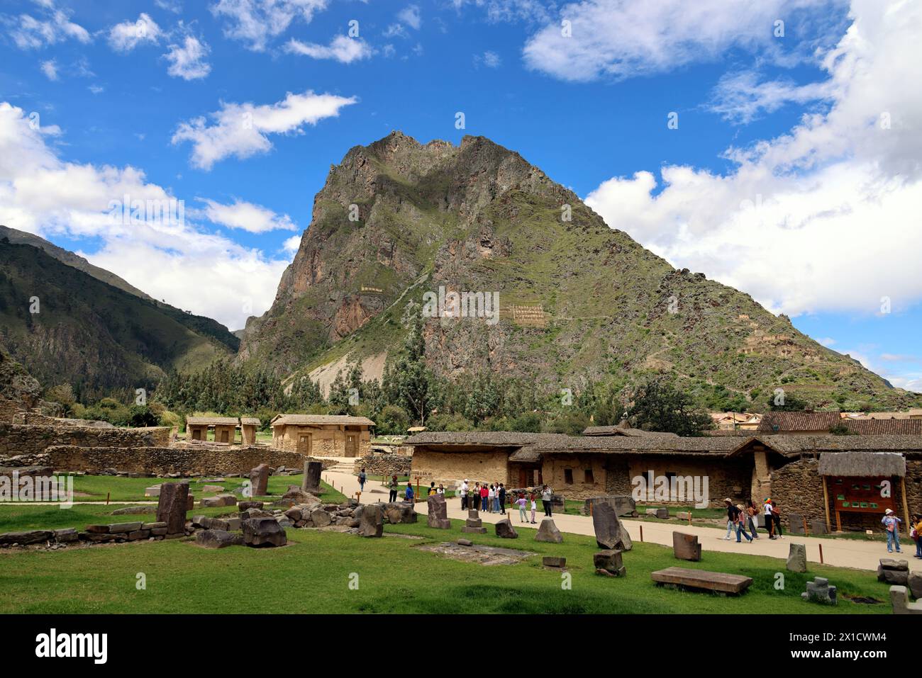 Face mountain - Ollantaytambo, - Tourist scenes Cusco and Machu Picchu ...