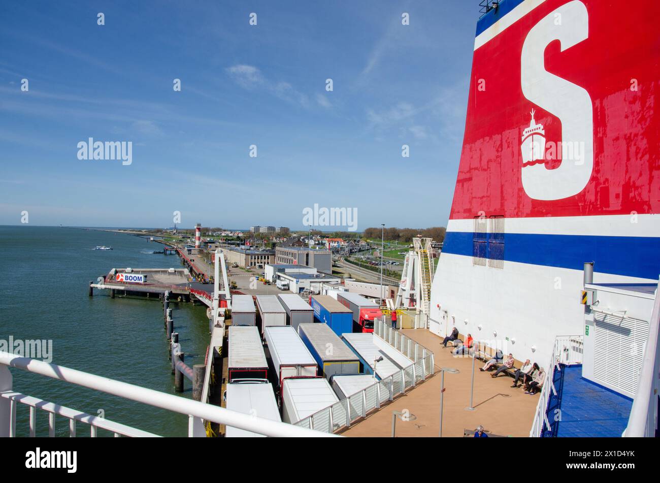 Stena Line ferry loaded with containers waiting to depart the Hook of ...