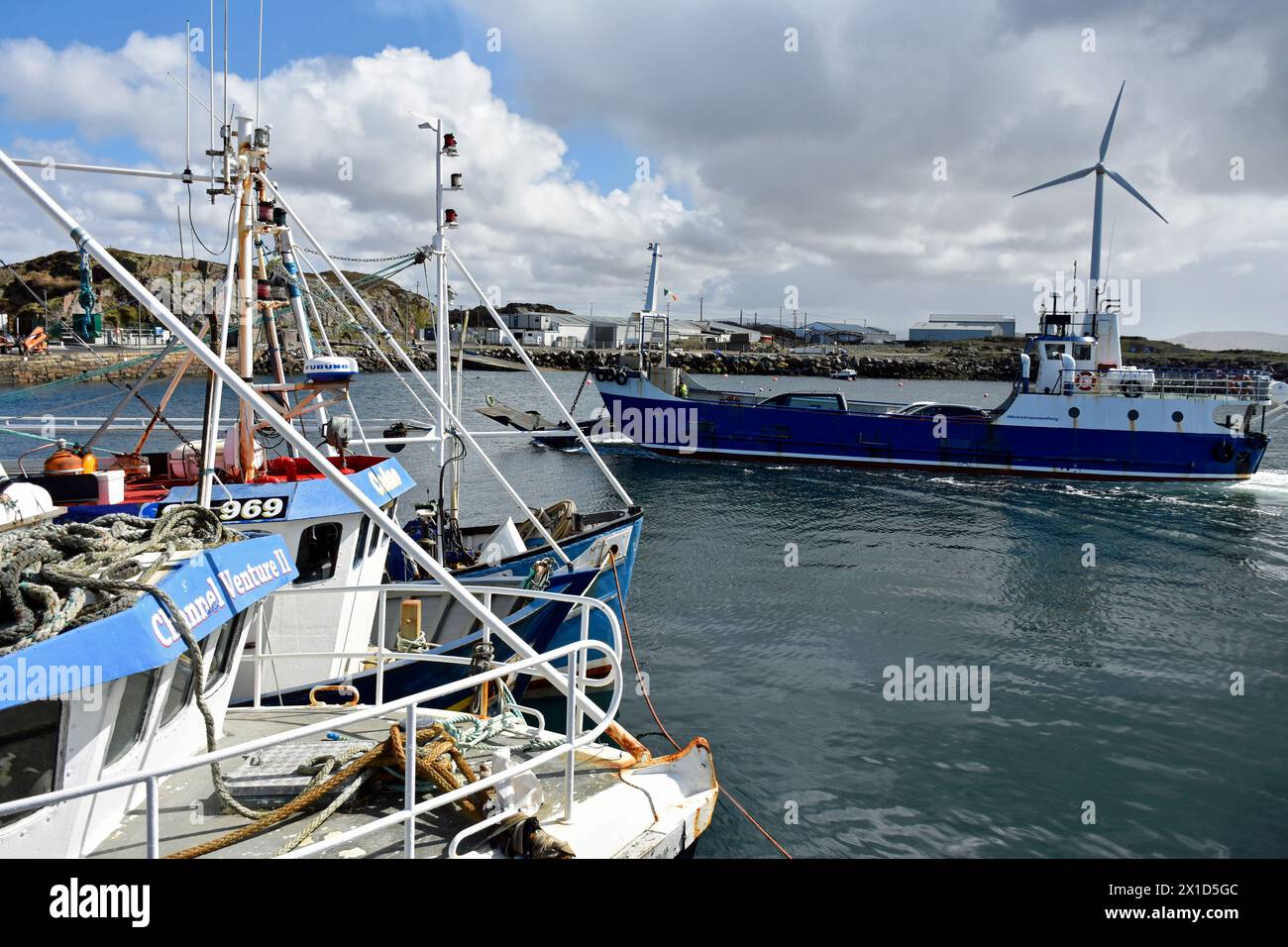Arranmore ferry arives at Burtonport harbour, County Donegal, ireland ...