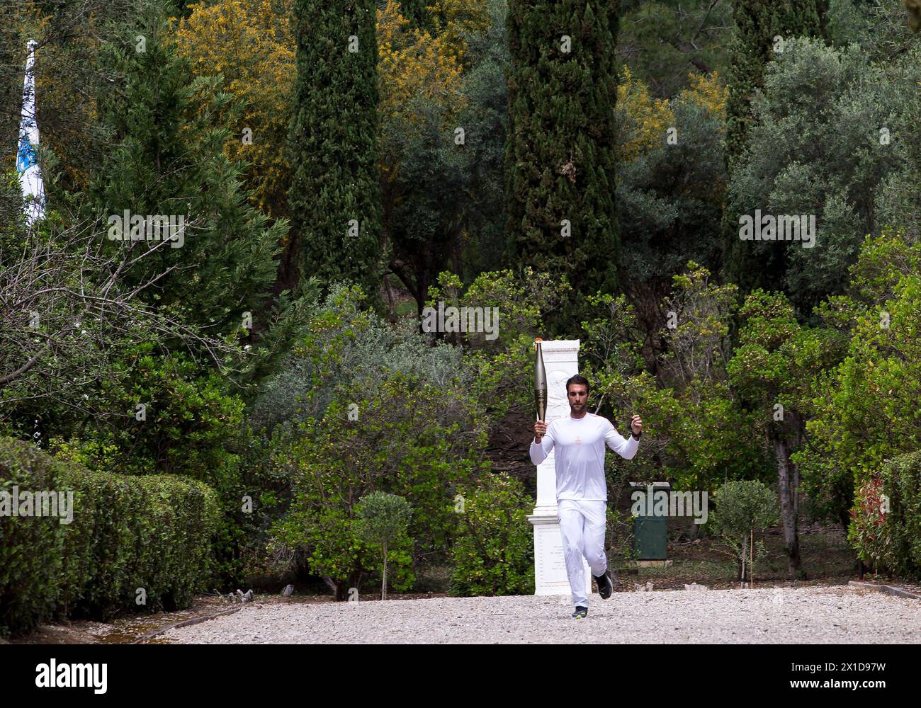 Ancient Olympia, Greece. 16th Apr, 2024. The first torch bearer, Greek ...