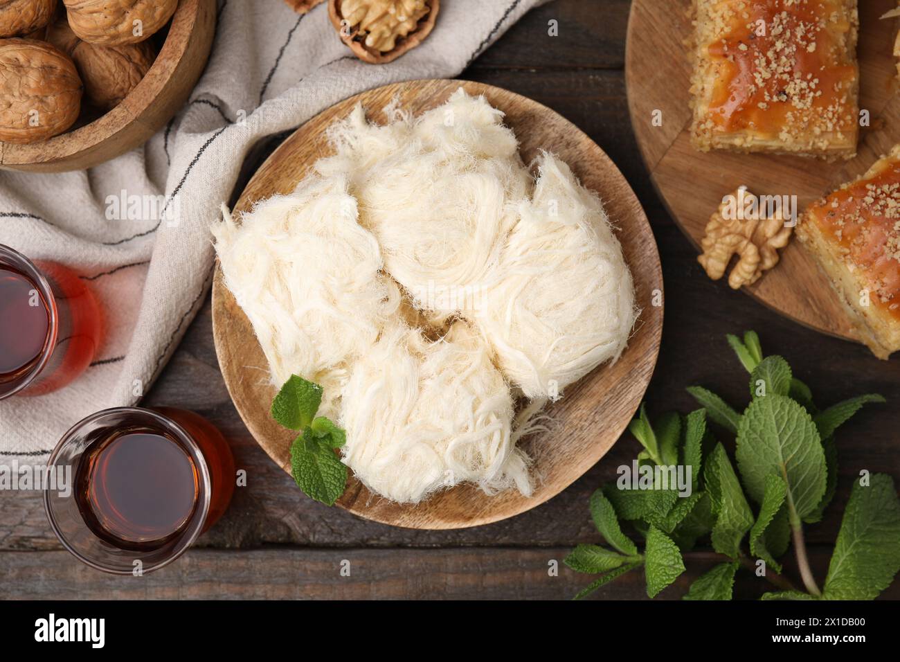 Iranian sweets hi-res stock photography and images - Alamy