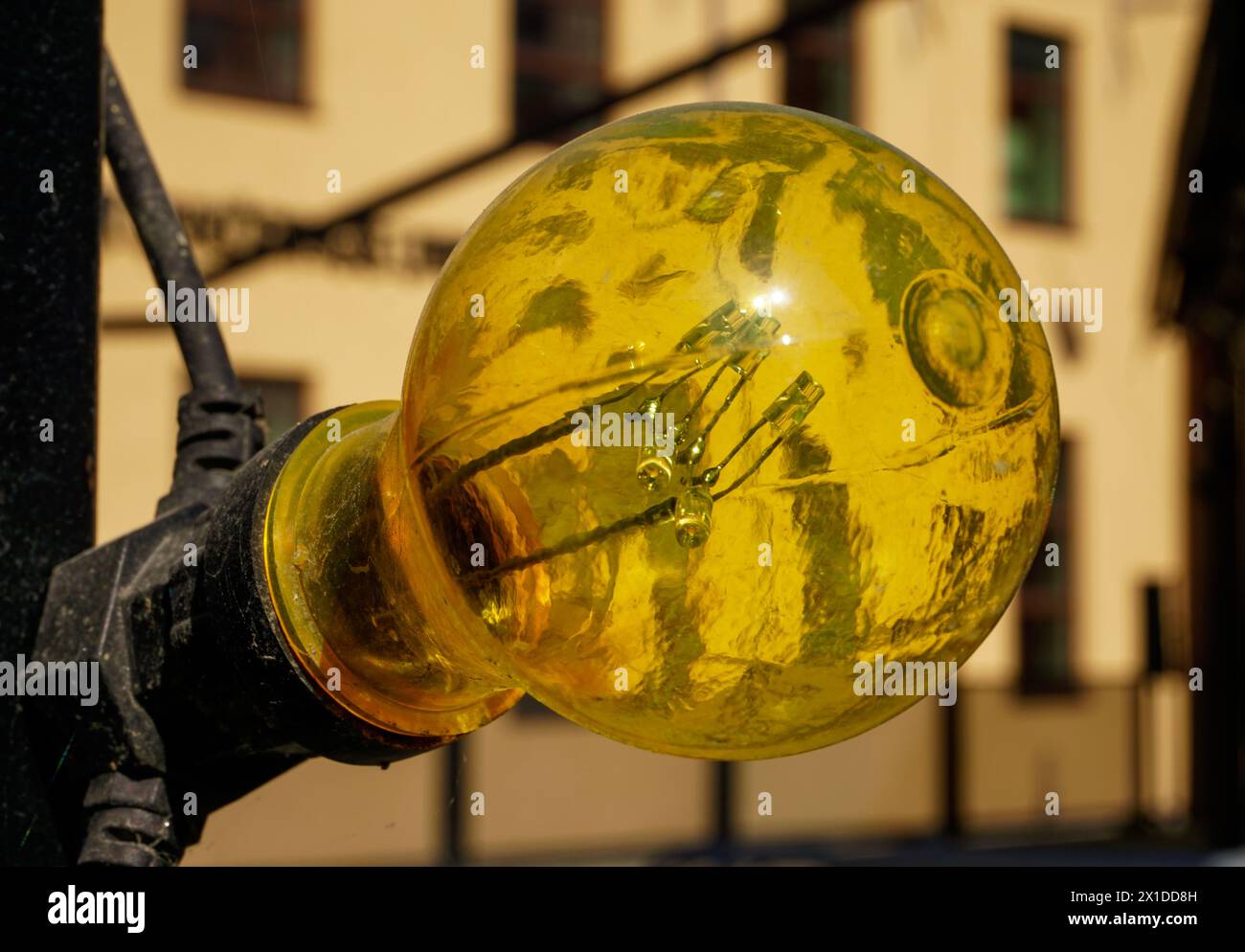 Lightbulb shaped hi-res stock photography and images - Alamy