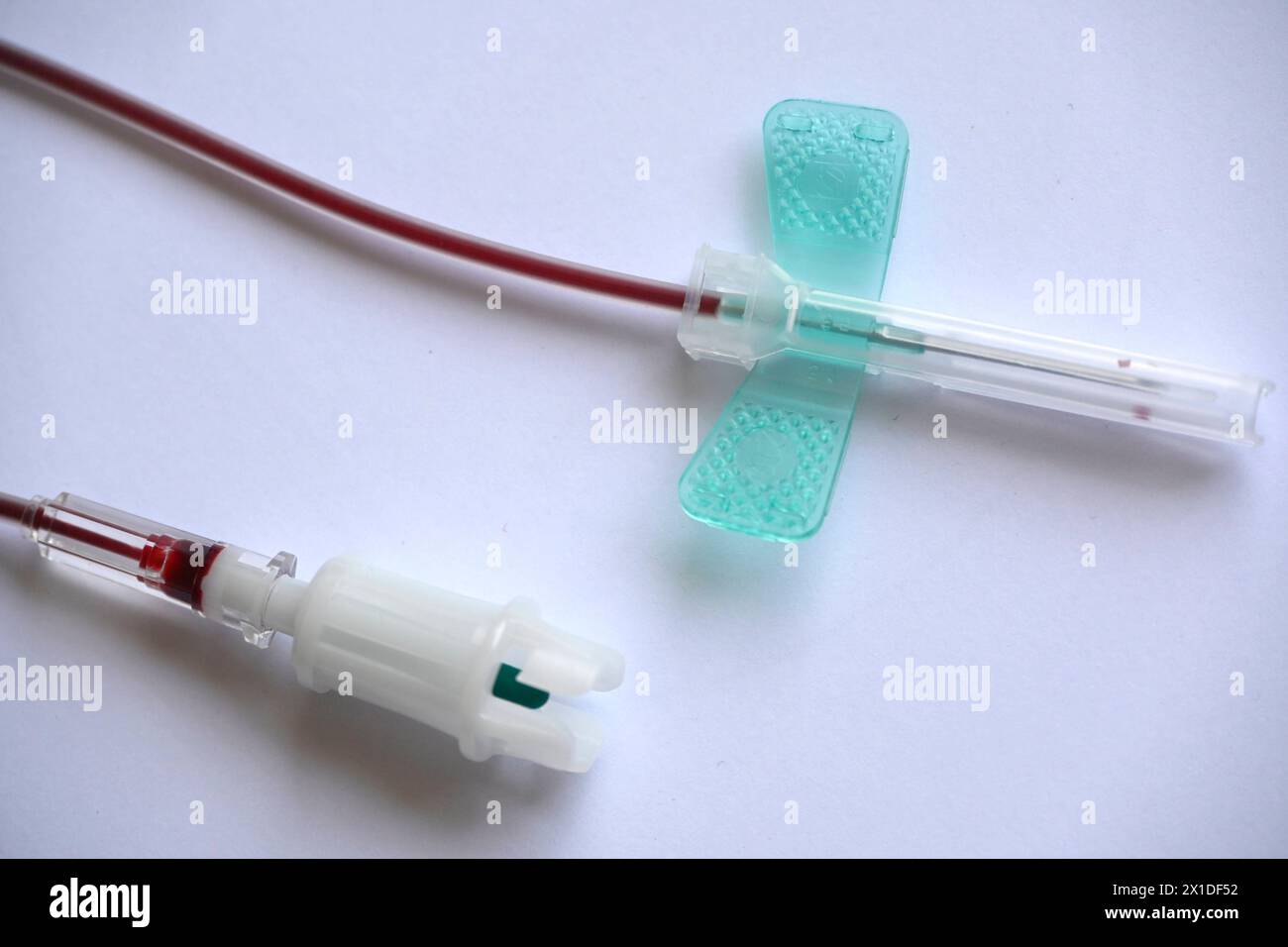 Butterfly cannula hi-res stock photography and images - Alamy