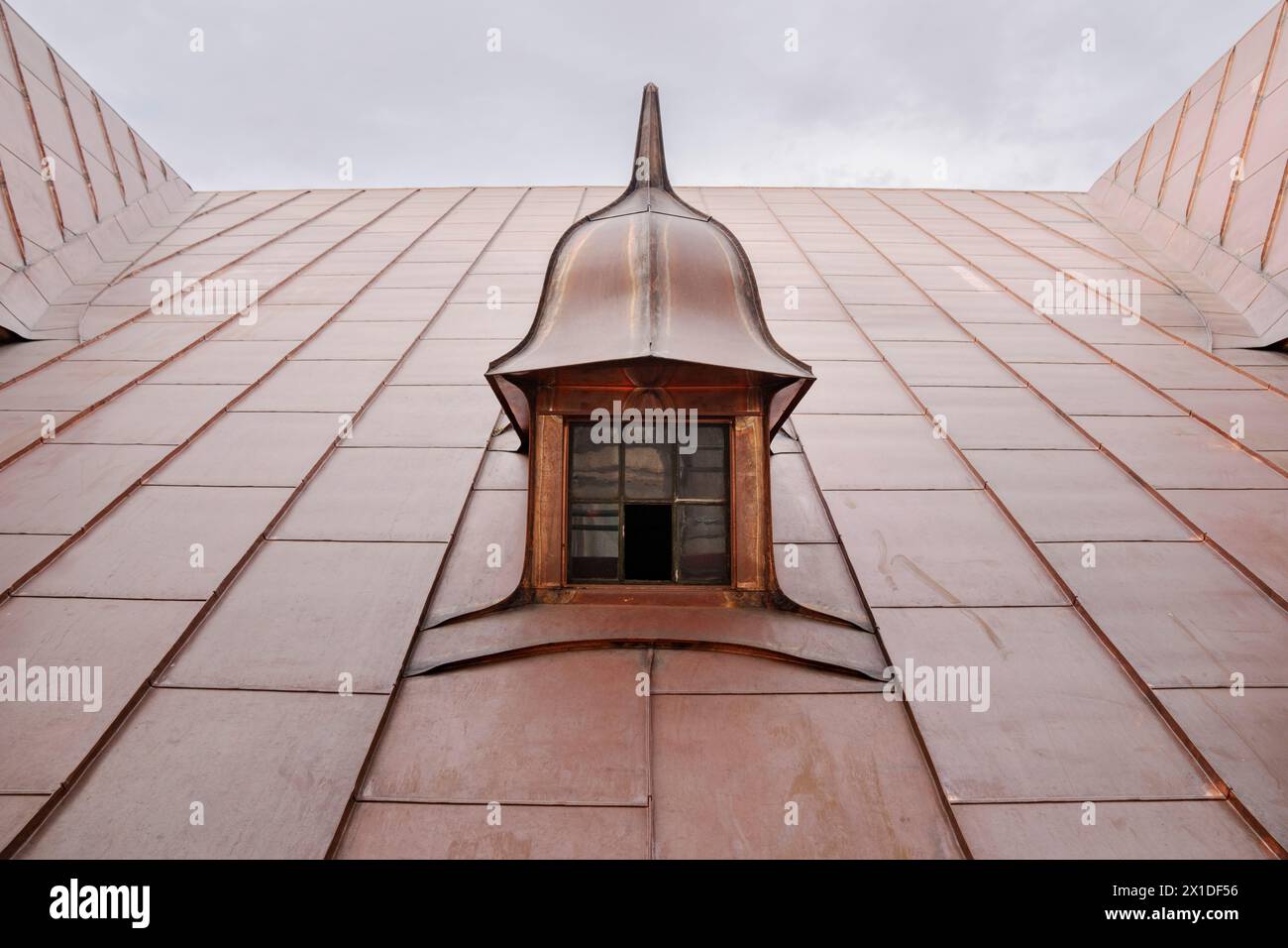 ARCHIVE The roof of the Stock Exchange under renovation, at the Stock ...
