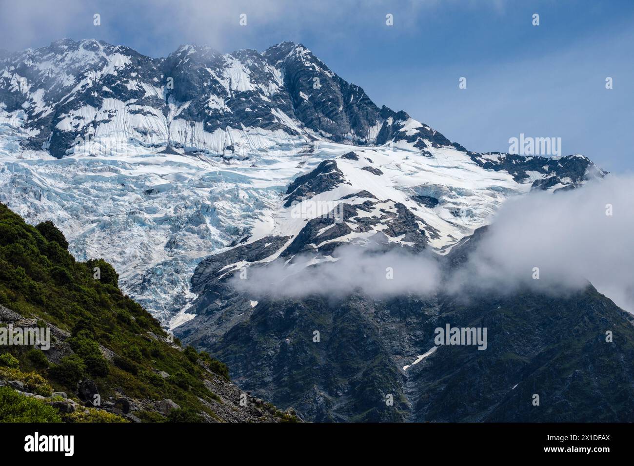 Mt Sefton from the Kea Track, Aoraki/Mt Cook National Park, Canterbury ...