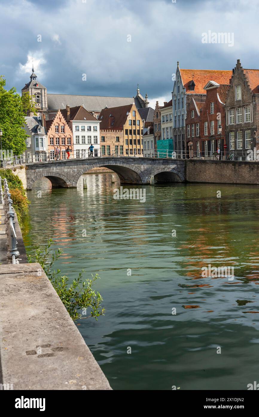 Bridge over the River Reie, Bruges, Belgium Stock Photo - Alamy