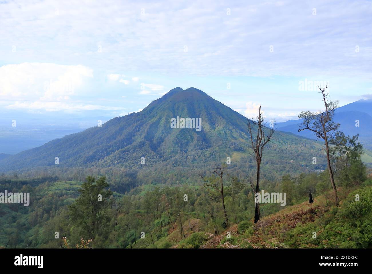 Stunning panoramic view of the Ijen Volcano Complex with mountains ...