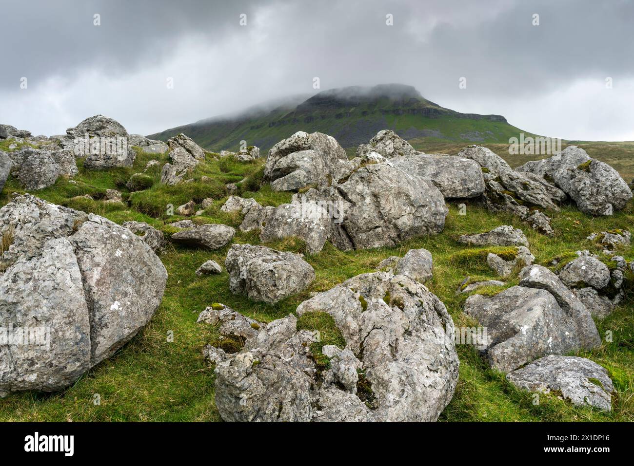Brackenbottom scar hi-res stock photography and images - Alamy
