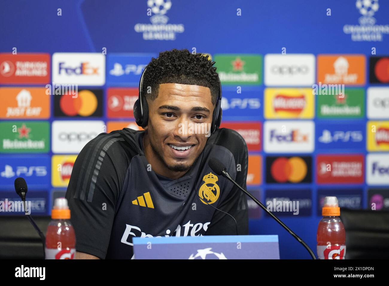 Jude bellingham real madrid player hi-res stock photography and images ...