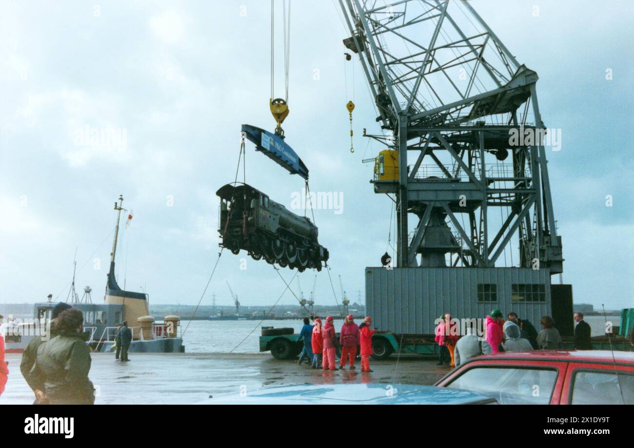 Steam locomotive Flying Scotsman being unloaded from the French ...