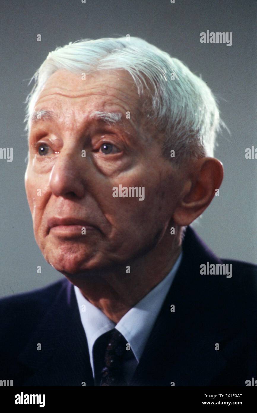 Vice admiral hyman rickover hi-res stock photography and images - Alamy