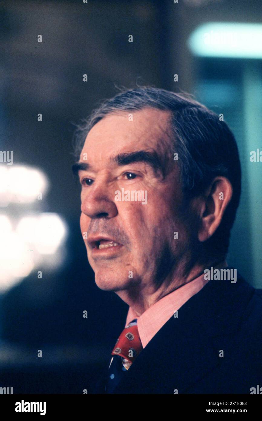 George mahon hi-res stock photography and images - Alamy