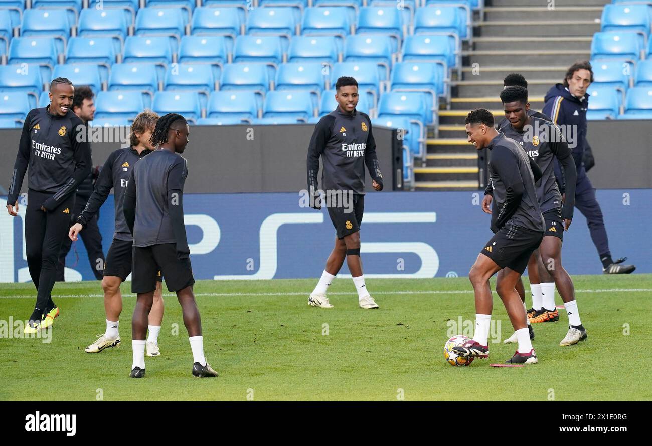 Real Madrid's Jude Bellingham (right) on the ball during a training ...