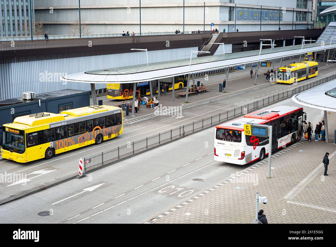 Bus terminal at Utrecht central train station, The Netherlands Stock ...
