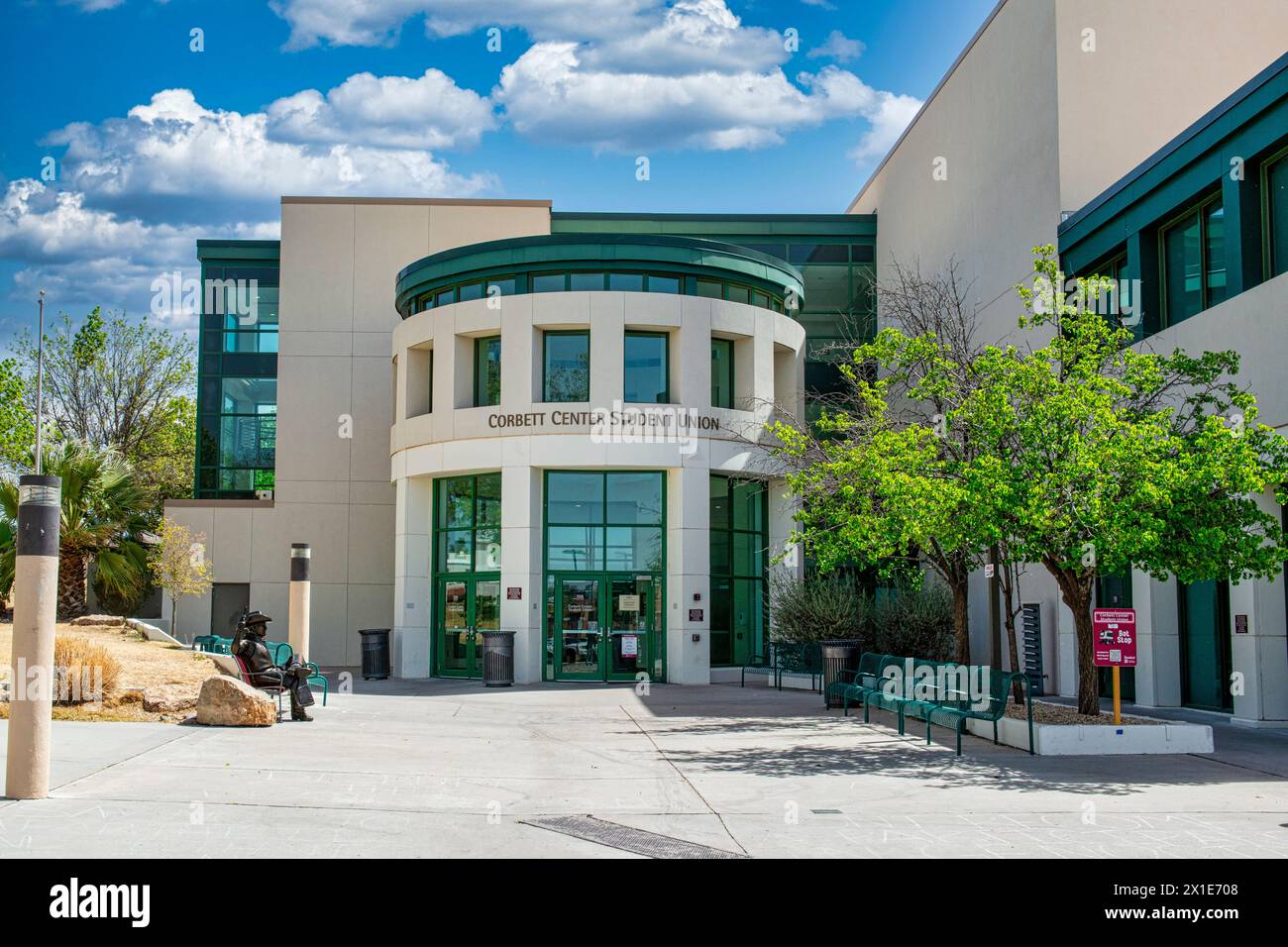 Orbett center hi-res stock photography and images - Alamy