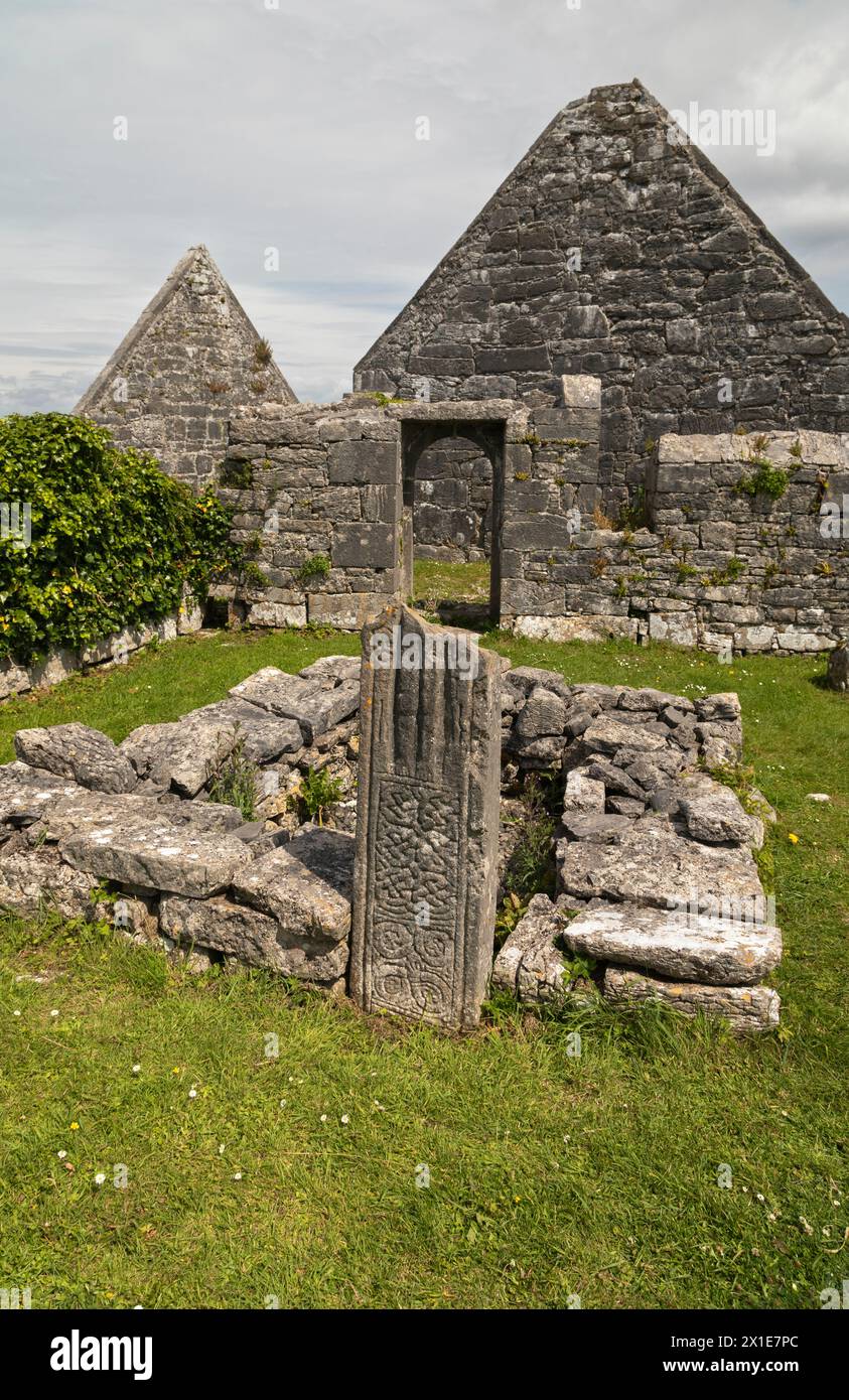 Teampall bhreacain hi-res stock photography and images - Alamy