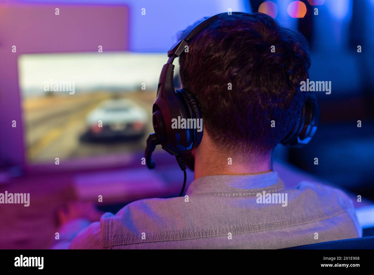 Windows gaming hi-res stock photography and images - Alamy