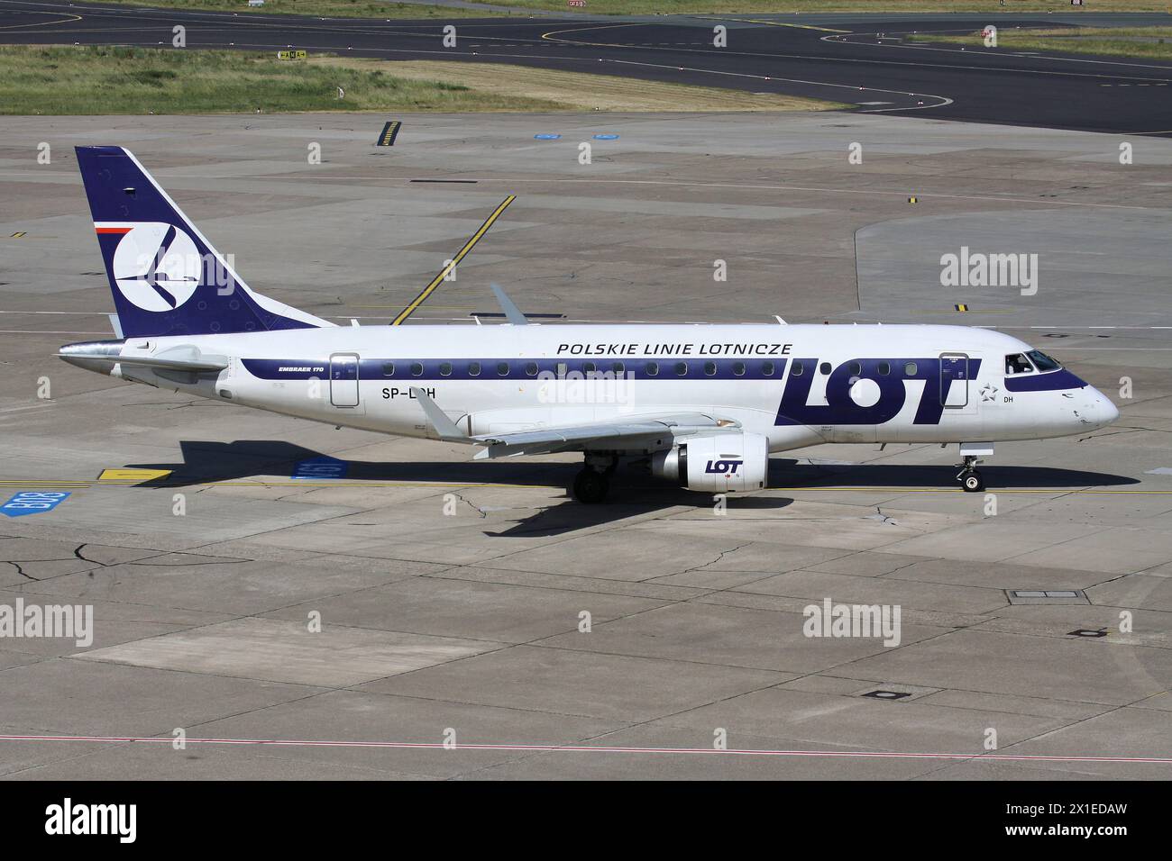 Lot polish airline embraer hi-res stock photography and images - Alamy