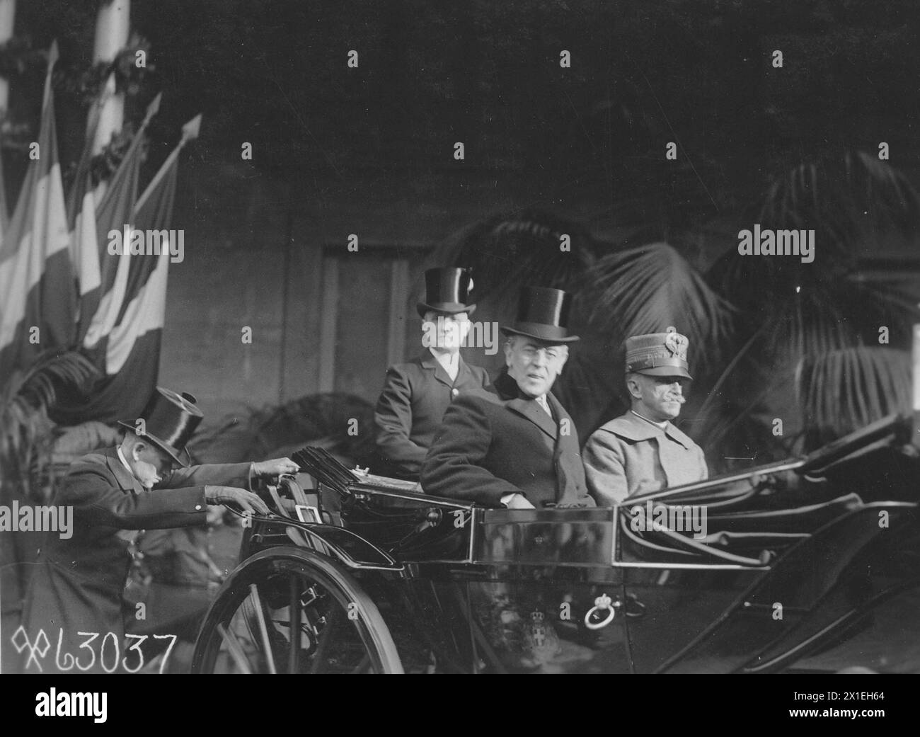 Arrival of president wilson and party hi-res stock photography and ...