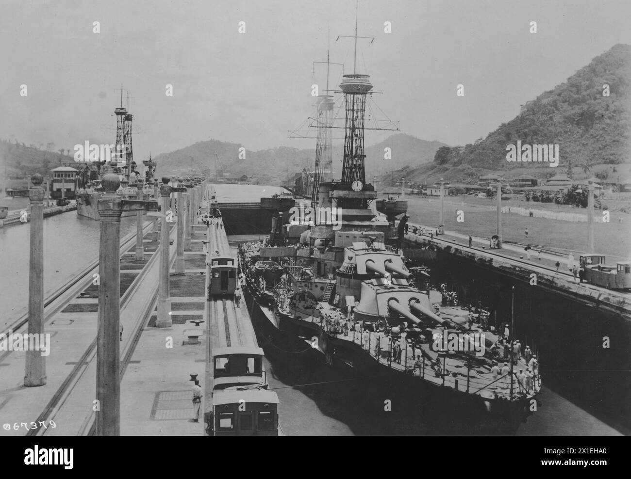 Battleship in panama canal hi-res stock photography and images - Alamy