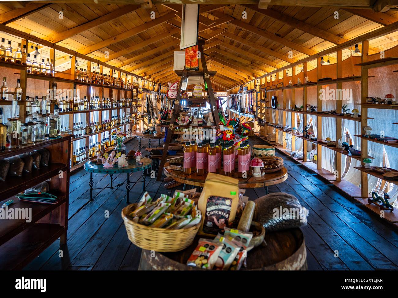Store with products hi-res stock photography and images - Alamy