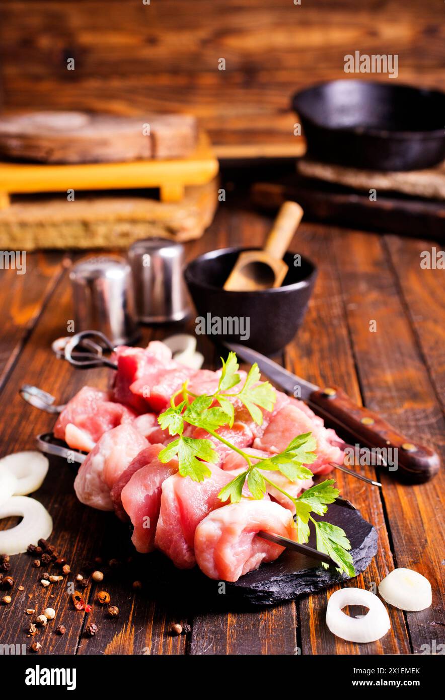 Raw meat kebab. Raw kebab in spices Stock Photo - Alamy
