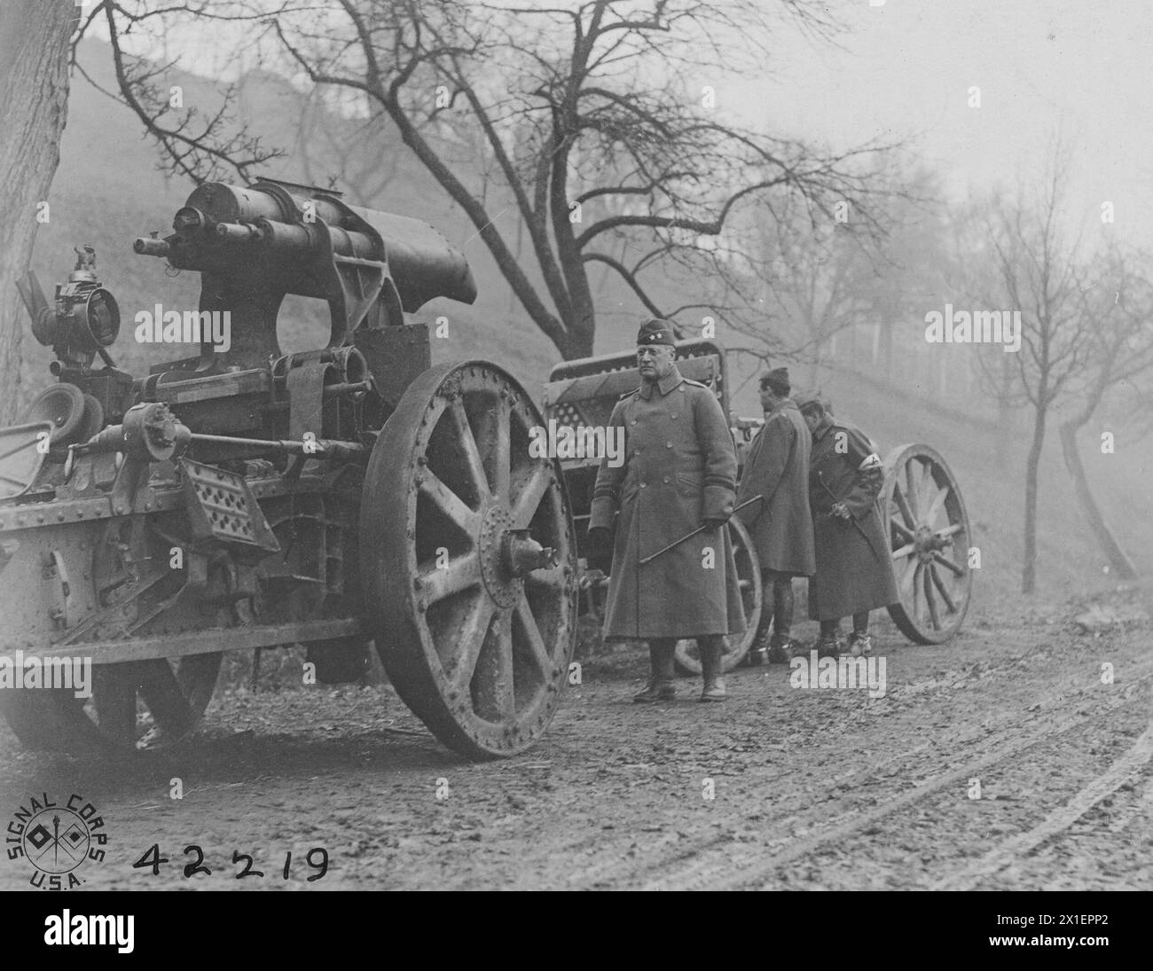 Krup 210 mm gun hi-res stock photography and images - Alamy