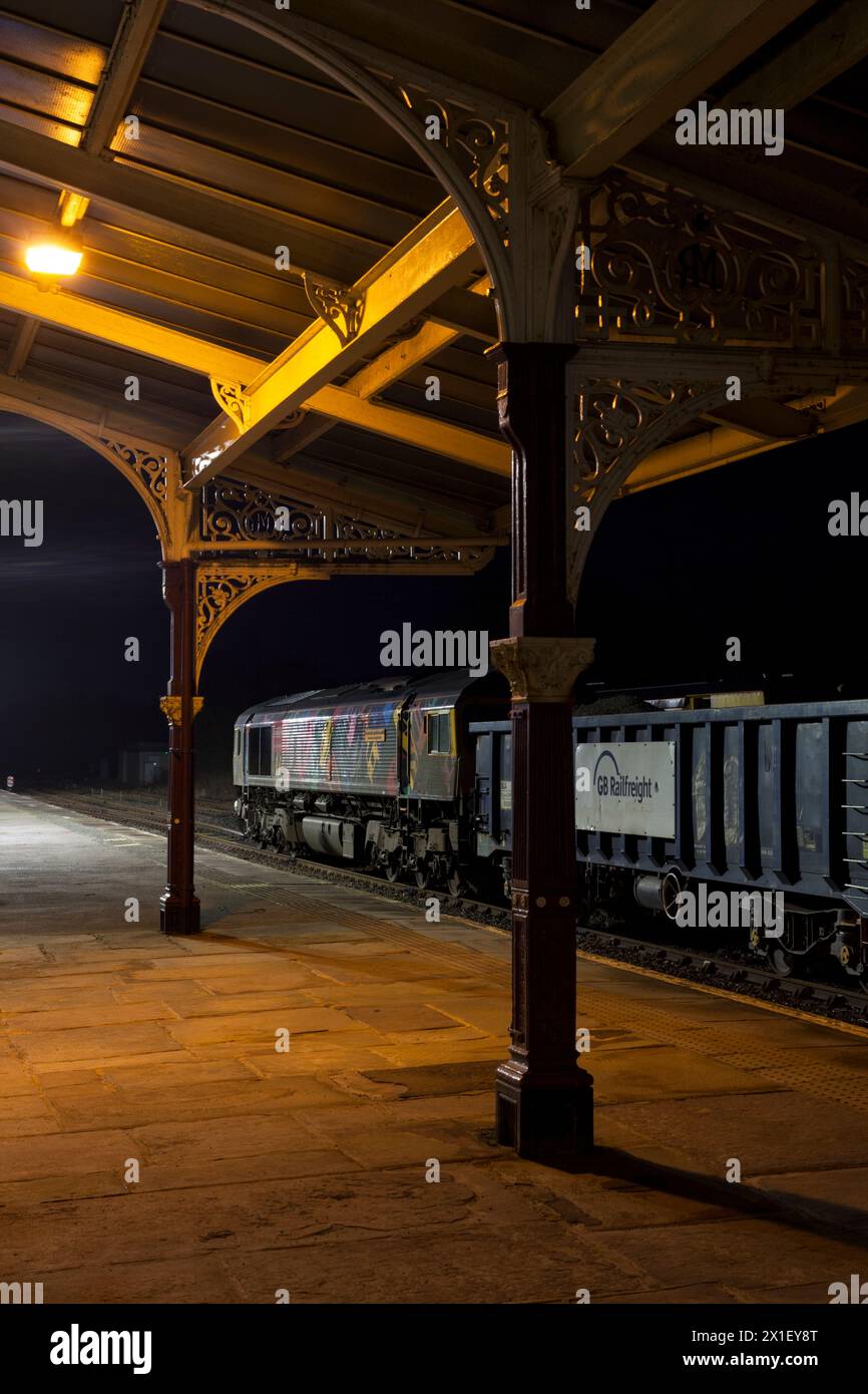 24/01/2024 Hellifield 66718 Sir Peter Hendy CBE 6M98 1531 Rylstone ...