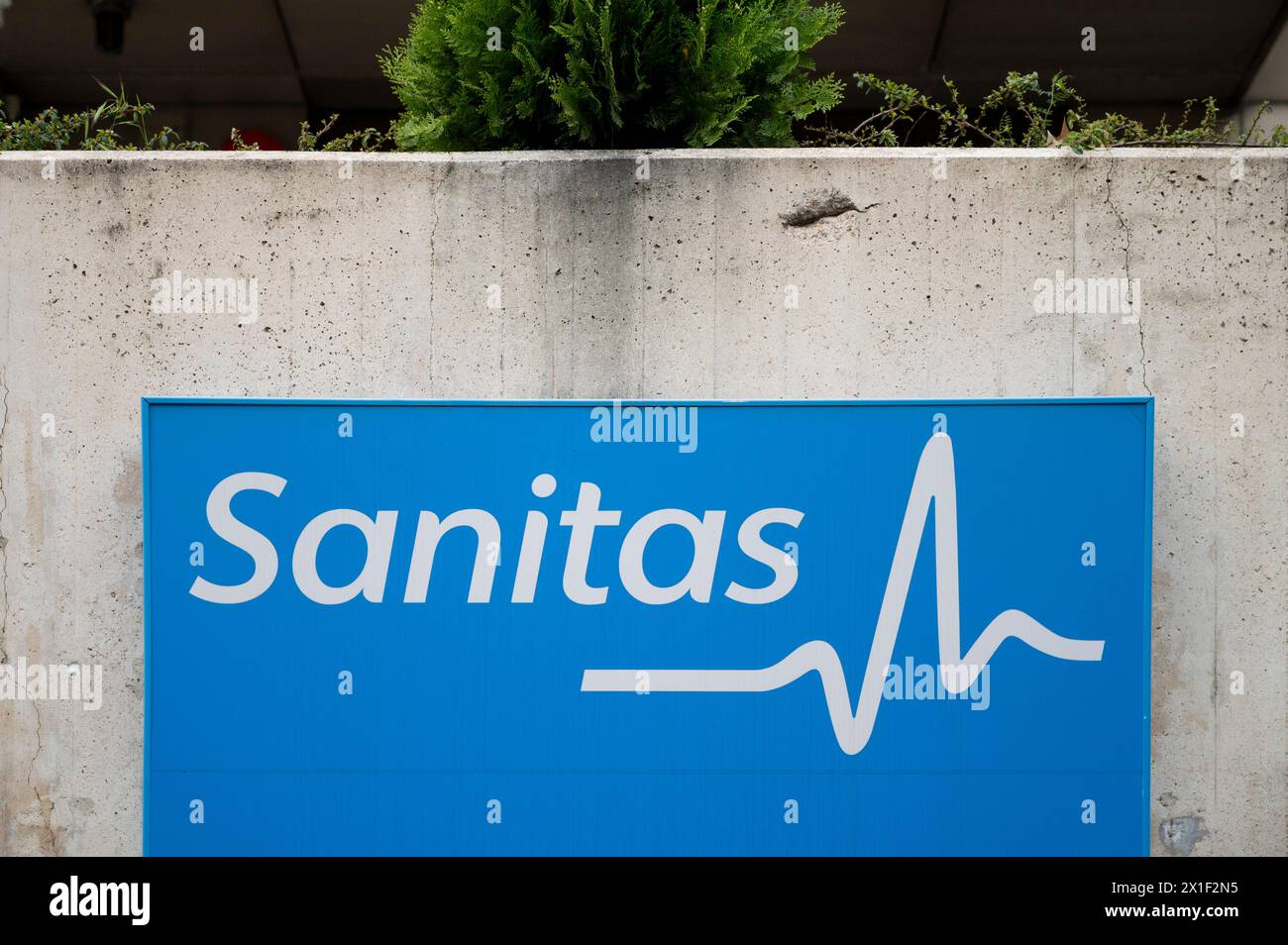 Healthcare branding logo hi-res stock photography and images - Alamy