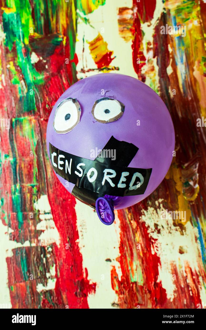 Control visual hi-res stock photography and images - Alamy